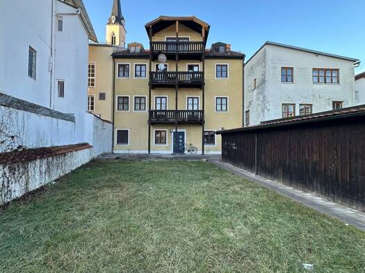 Wohnung mit Einbauküche mieten in Niederbergkirchen Birach | immowelt