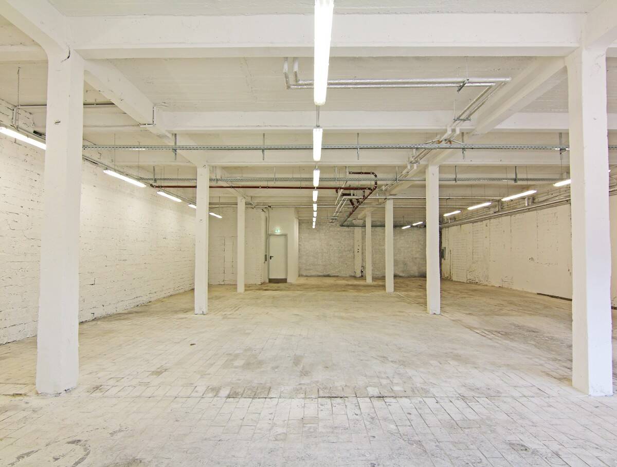 Halle-Industriefläche 330 m² 5.49 € zur Miete Wilhelm-Ruppert-Straße 38 ...