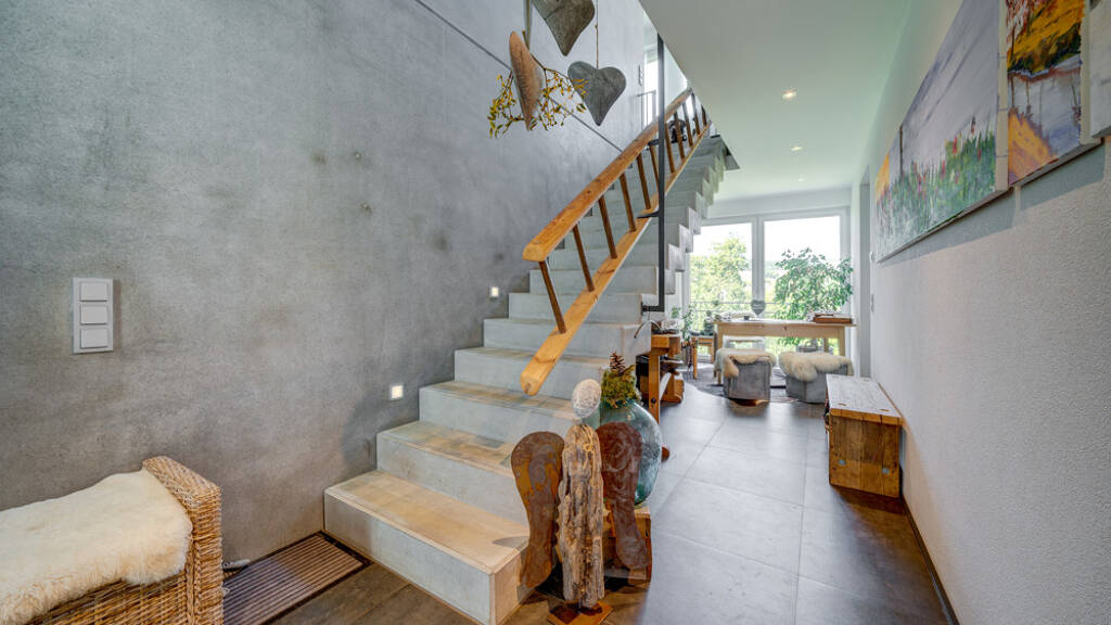 Wohnung 210 m² 996000 € zum Kauf Engen,Engen (78234)