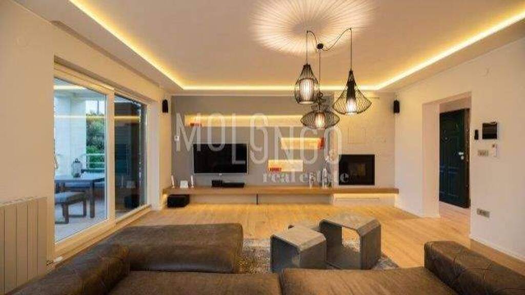 Wohnung 143 m² 2500 € zur Miete