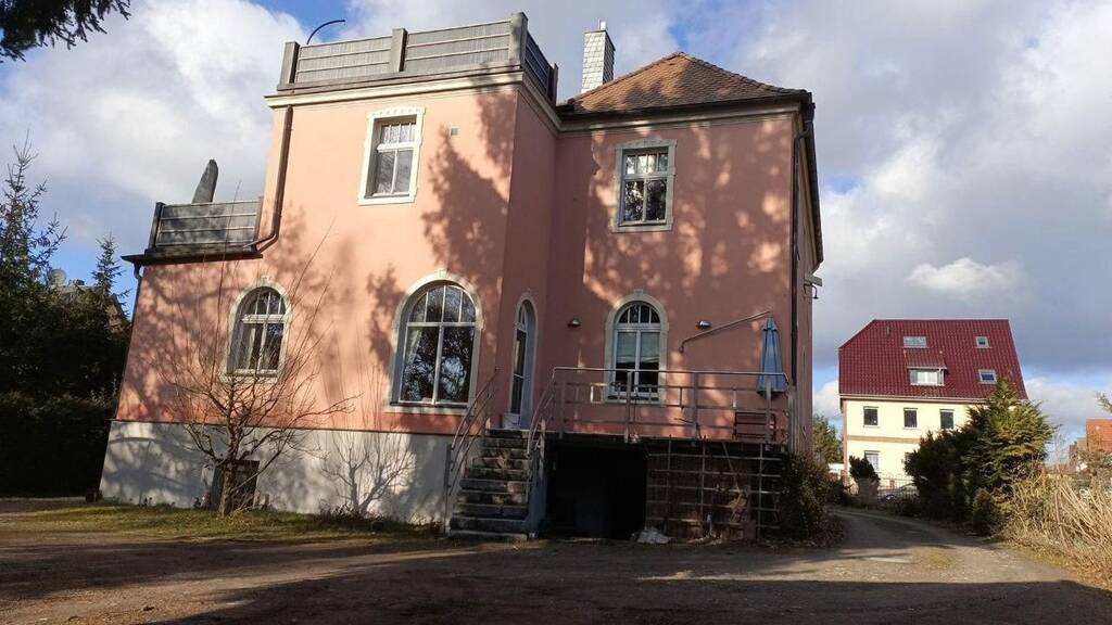 Haus 323 m² 486000 € zum Kauf Rudolf Breitscheid Straße 27,Coswig ...