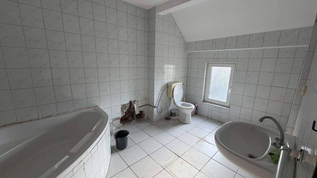 Haus 187 m² 175000 € zum Kauf Rehau,Rehau (95111)