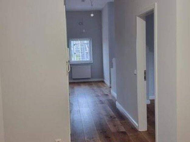 Wohnung mit Balkon mieten in Flieden Höf und Haid | immowelt