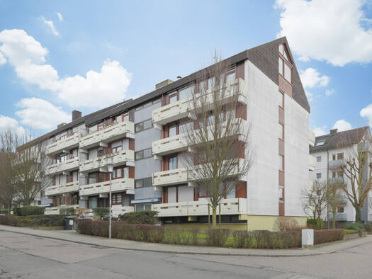 Wohnung mit Balkon kaufen in Karlsruhe Wolfartsweier - | immowelt