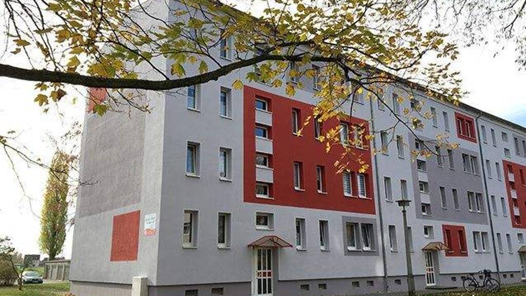 Wohnung 60.48 m² 393 € zur Miete Gustav-Adolf-Str. 7,Bad Dürrenberg,Bad ...