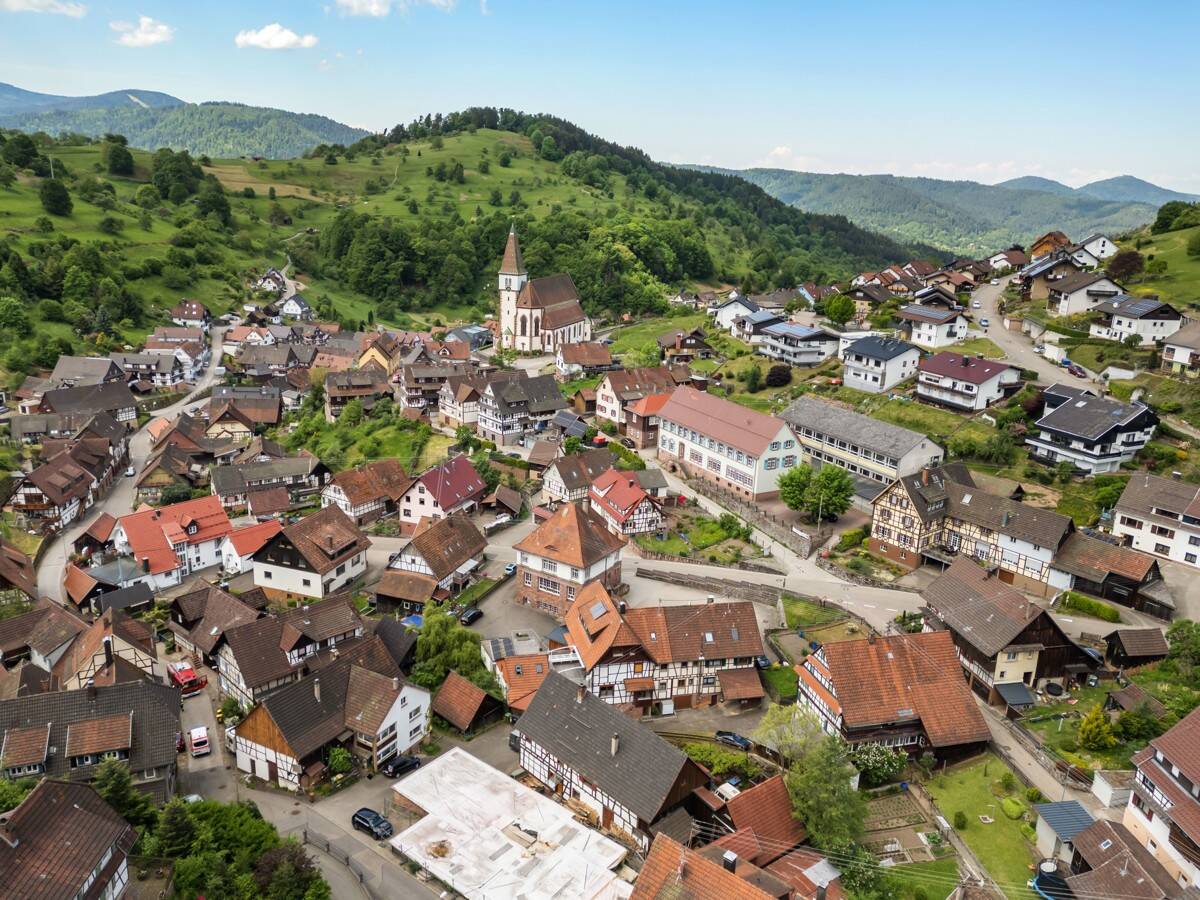 Haus 177 m² 184000 € zum Kauf Reichental,Gernsbach (76593)