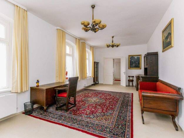 Haus mit Garage kaufen in Rom Darze | immowelt