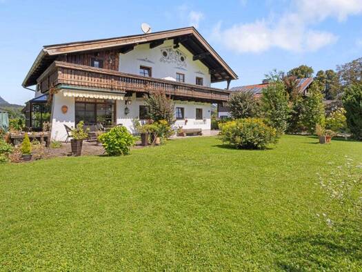 Haus kaufen in Bayerisch Gmain, Berchtesgadener Land - 2 Angebote ab 1. ...