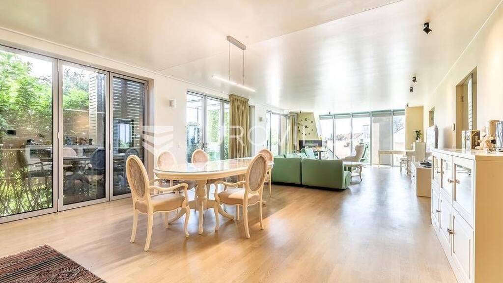 Haus 500 m² 3900000 € zum Kauf Vale Vouka (10000)