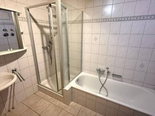 Wohnung mit Einbauküche mieten in Vogtareuth Ziellechen | immowelt