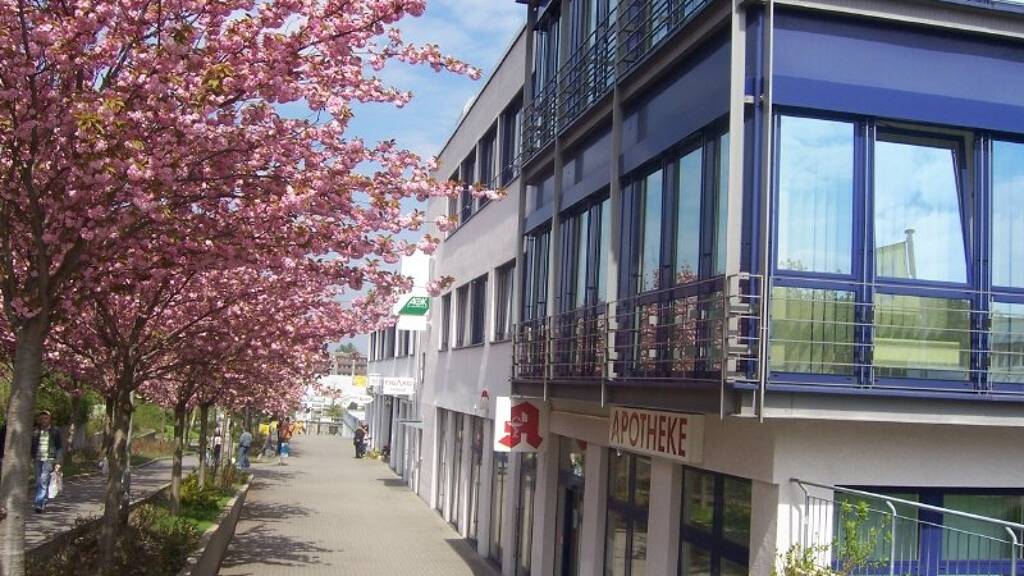 Ladenfläche 2892 m² zur Miete Gorbitz-Süd (Amalie-Dietrich-Platz ...