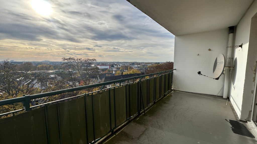 Wohnung 50.41 m² 90000 € zur Auktion Stadtmitte,Mönchengladbach (41061)