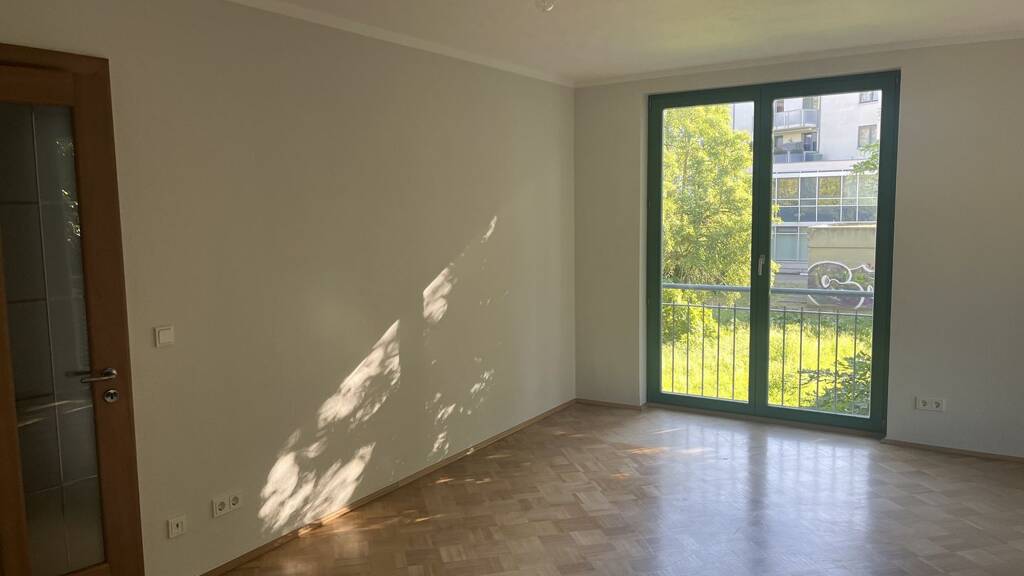 Wohnung 80 m² 920 € zur Miete Alexander-Puschkin-Straße 73 B,Stadtfeld ...