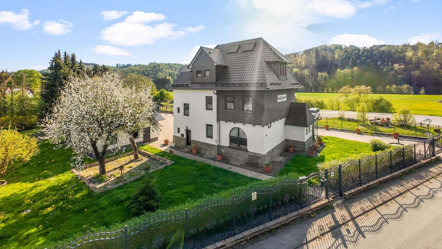 Haus 203.57 m² 396000 € zum Kauf Reddighausen,Hatzfeld (35116)