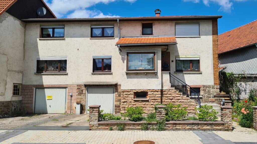 Haus 697 m² 199000 € zum Kauf Haubern,Frankenberg (35066)