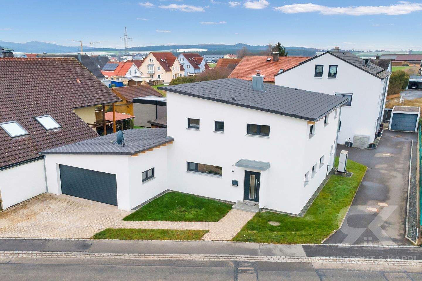 Haus 163 m² 619000 € zum Kauf Irchenrieth (92699)
