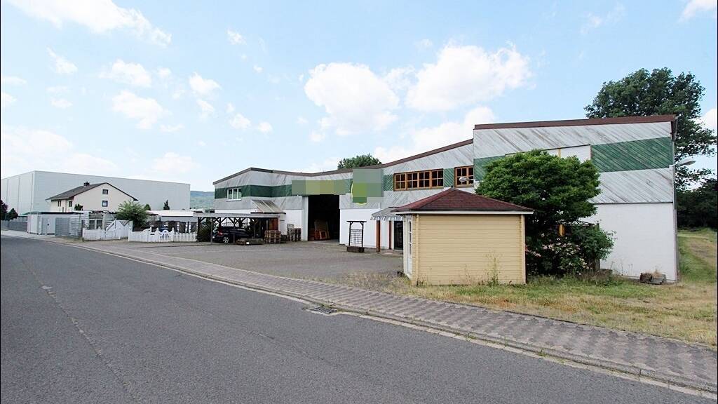 Halle-Industriefläche 2000 m² 10500 € zur Miete Volkmarshausen,Hann ...