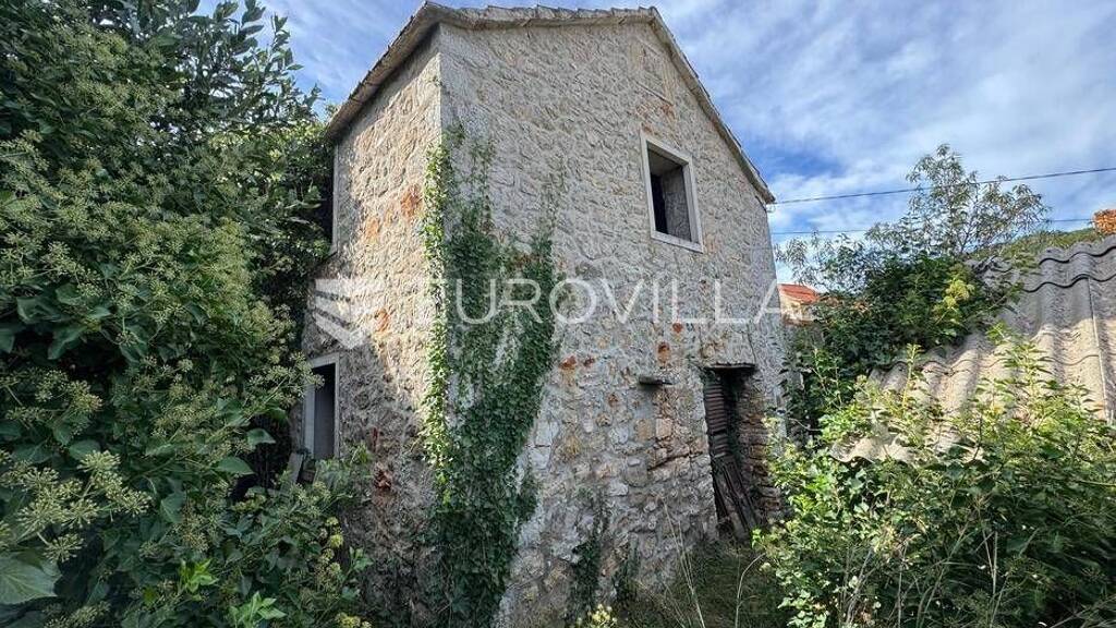 Haus 140 m² 99000 € zum Kauf Dol (21000)